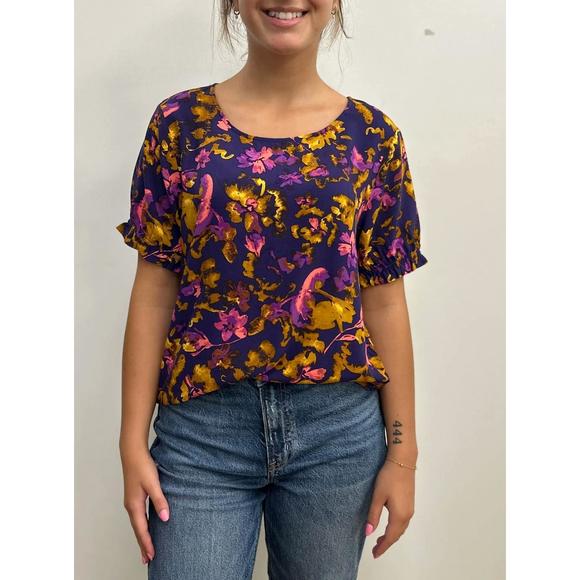 ICHI | Tops | New Ichi Vera Floral Shortsleeve Top In Pattern | Poshmark